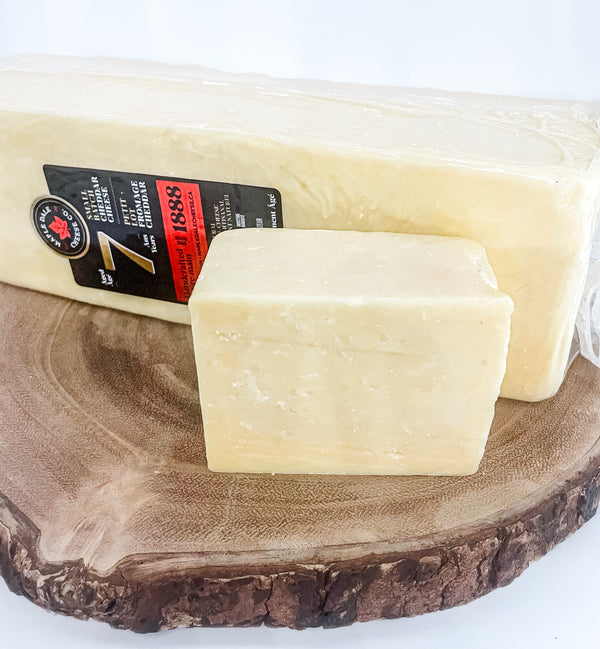 7 Year Cheddar - The Rustic Board